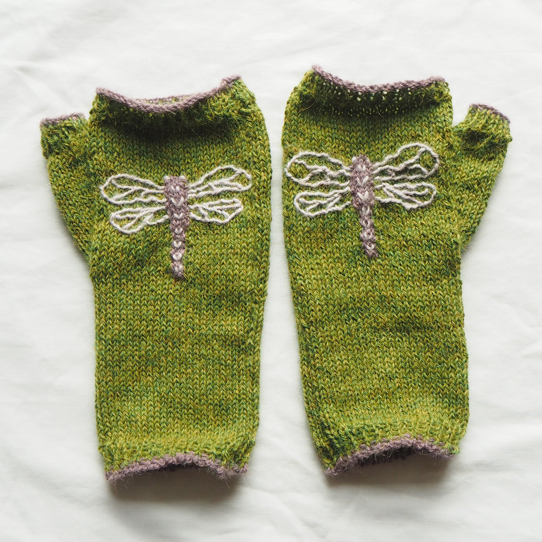 Embroidered Dragonfly Fingerless Gloves - Green – Lillian Greenough Knitwear